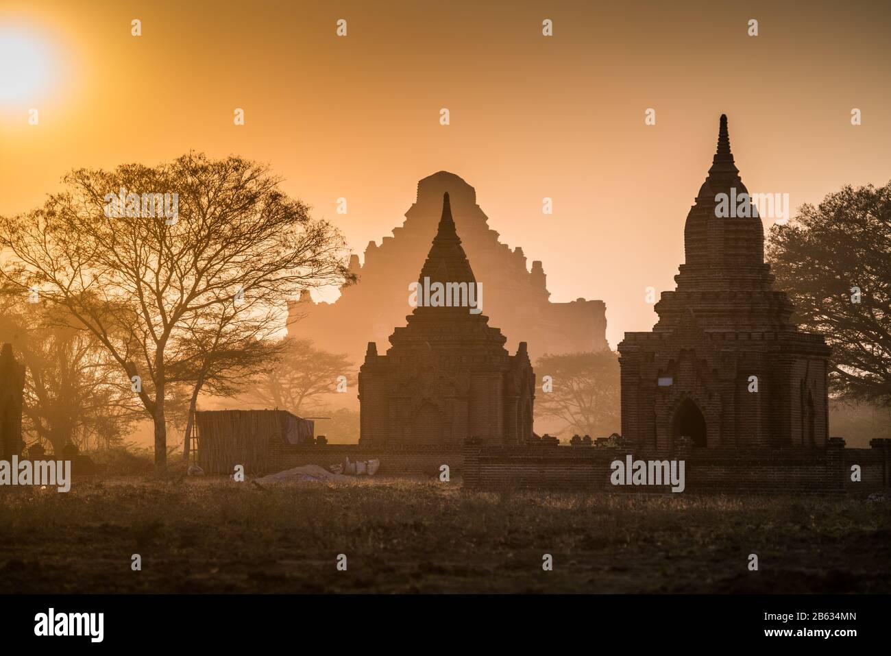 Dhammayan Gyi Temple, Bagan, Myanmar, Asia Stock Photo - Alamy