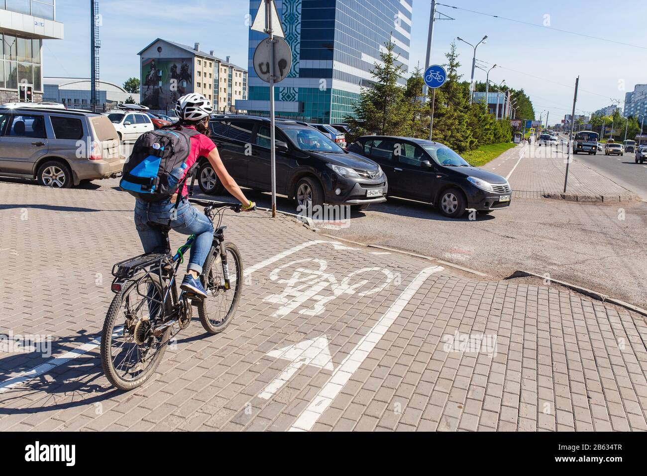 Sao paulo traffic bicycle hi-res stock photography and images - Alamy