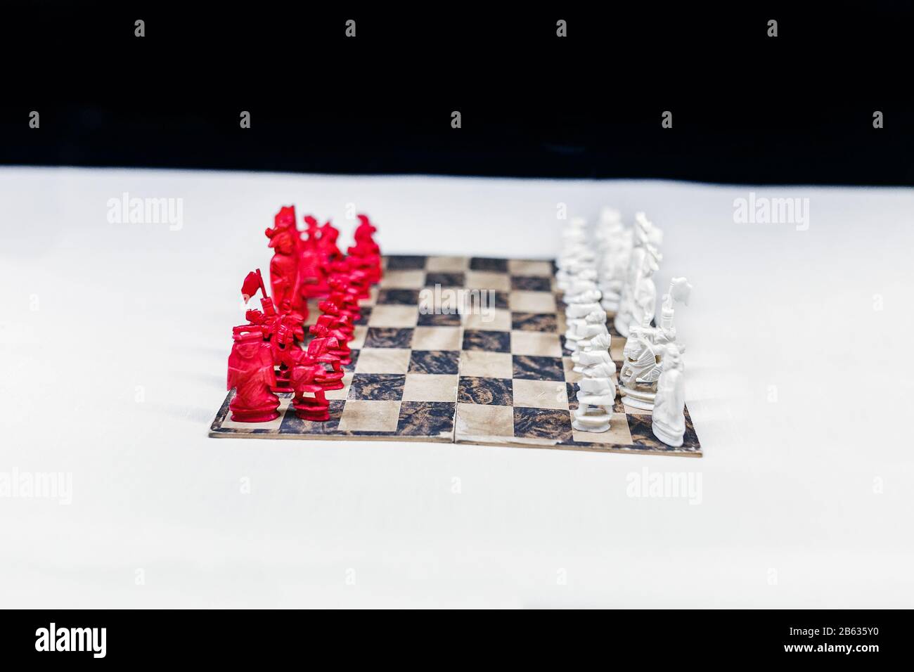 Ancient chess set hi-res stock photography and images - Alamy