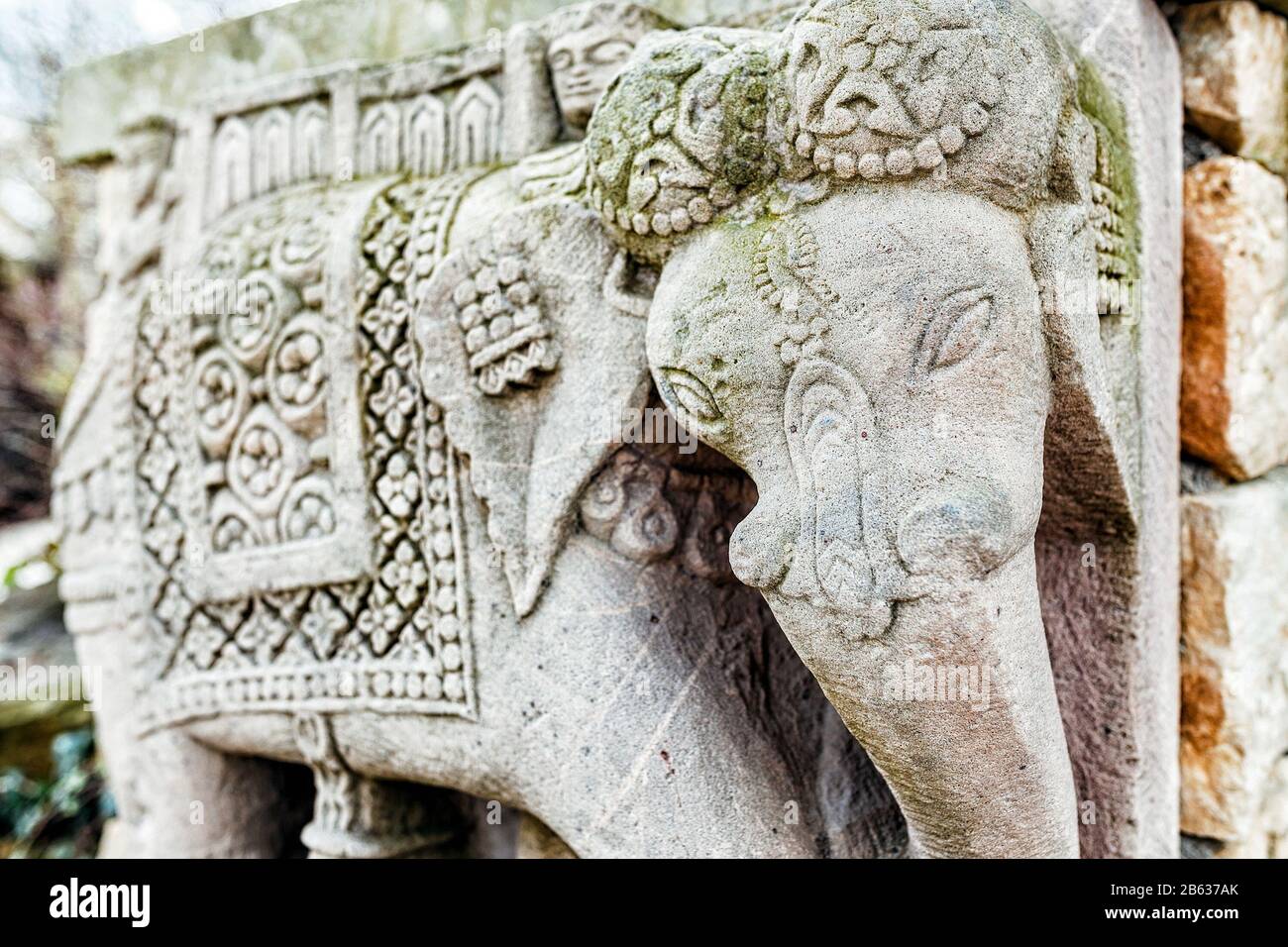 Stone made statue hindu god hi-res stock photography and images - Alamy