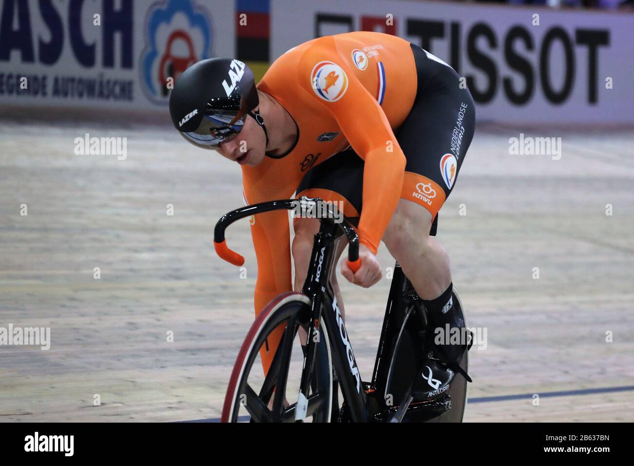 Harrie Lavreysen of Nederlandt Men's Sprint - Quarterfinals during the ...
