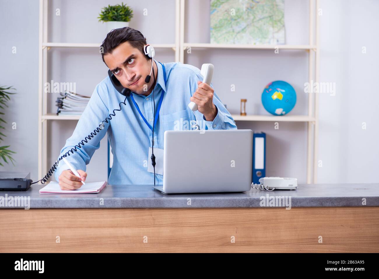 Ticket counter angry hi-res stock photography and images - Alamy