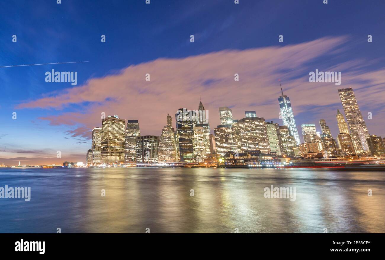 The view of lower manhattan from brooklyn Stock Photo - Alamy