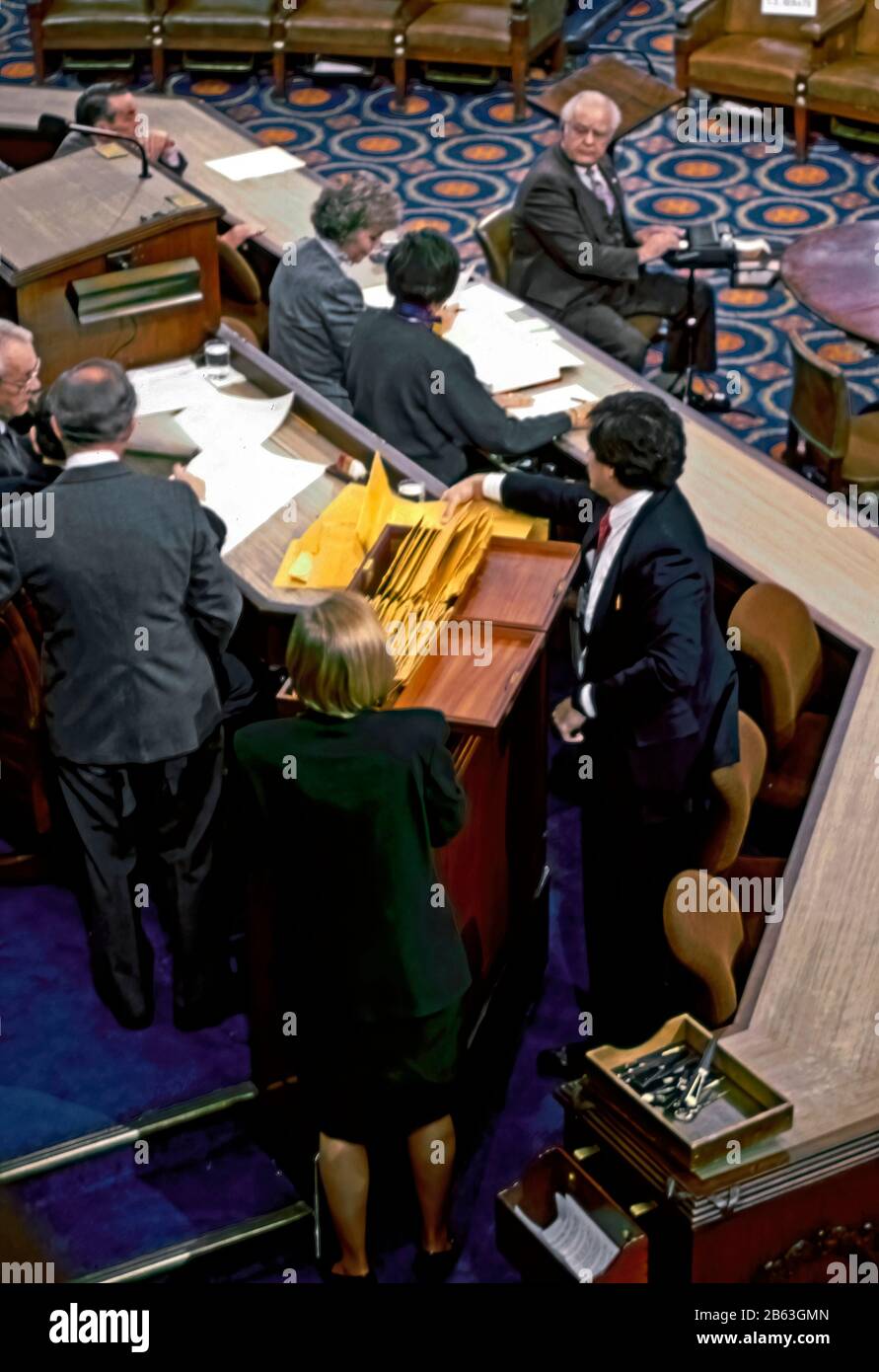 Electoral votes quayle hi-res stock photography and images - Alamy