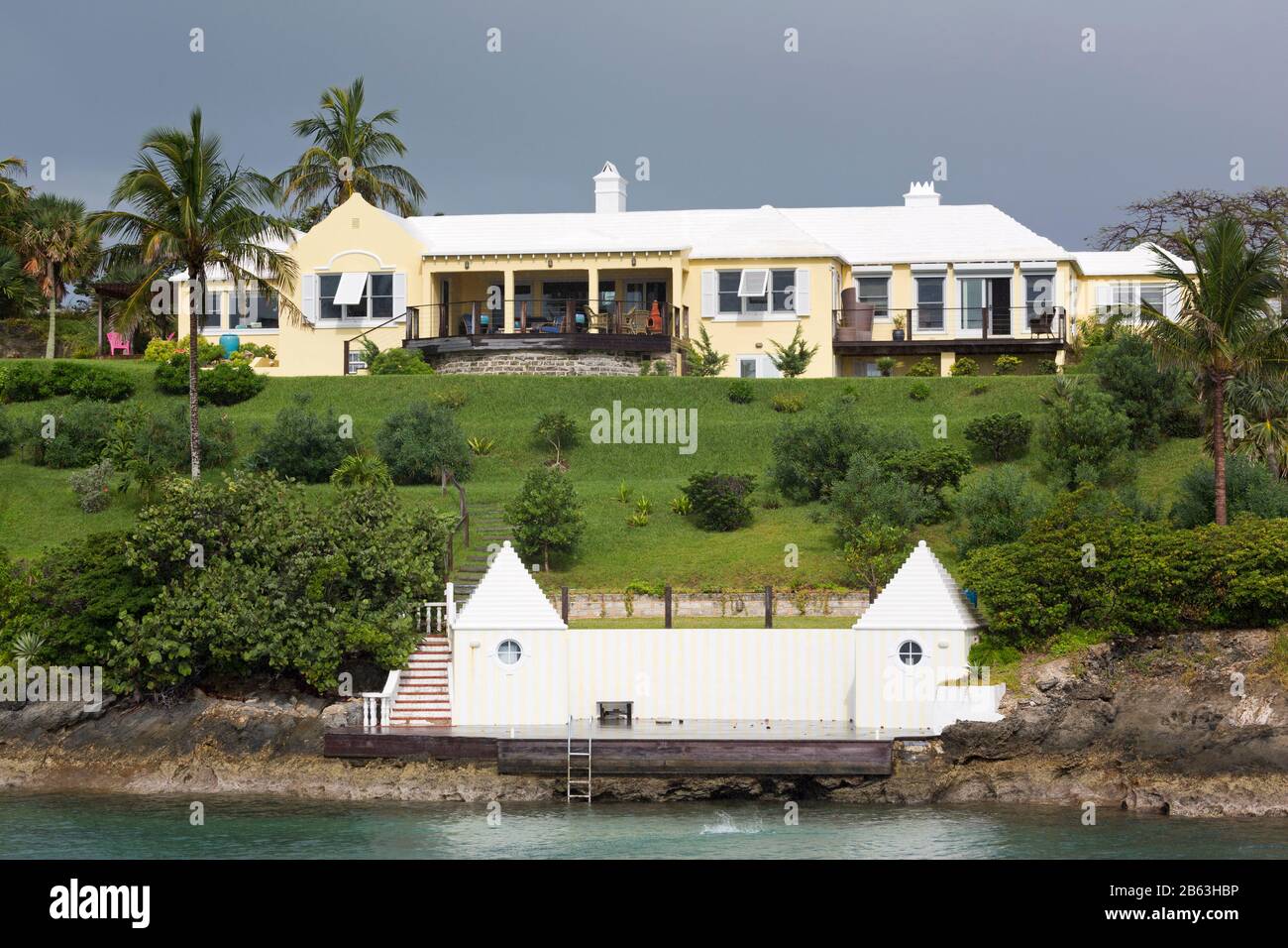 Bermuda pitts bay hi-res stock photography and images - Alamy