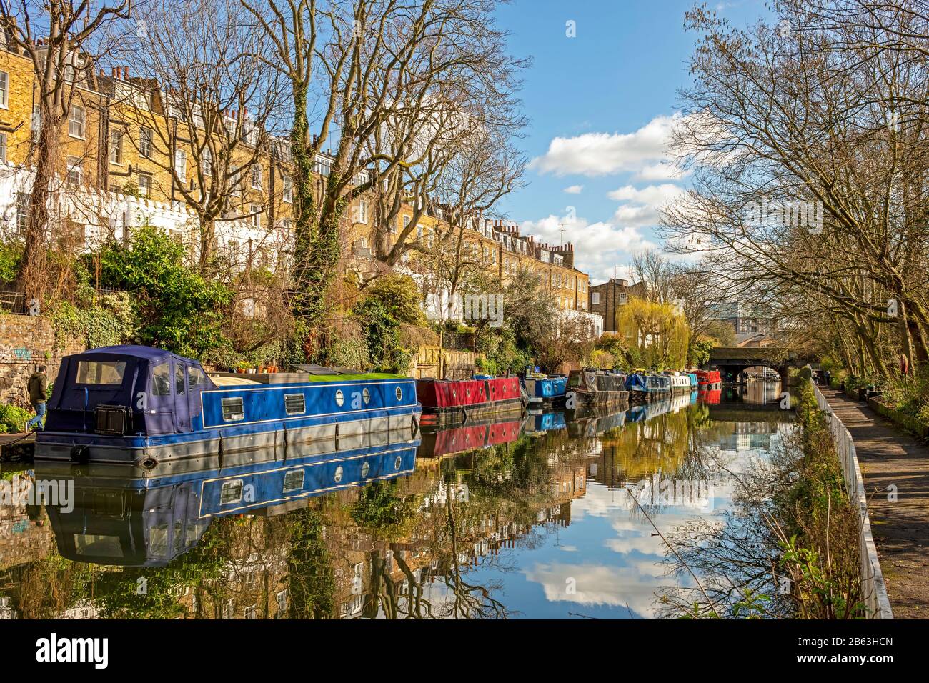 Regent's Canal Islington London Stock Photo - Alamy
