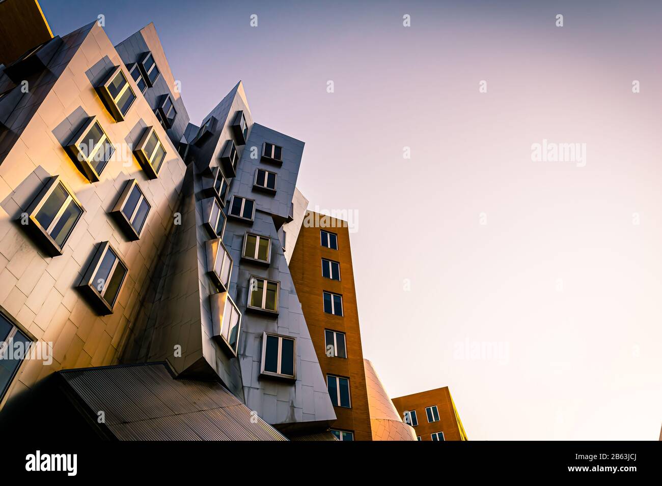 The Ray And Maria Stata Center High Resolution Stock Photography and ...