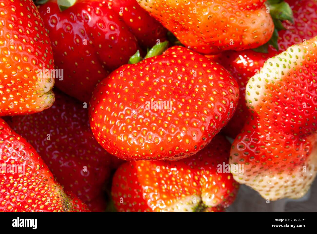 Delicious fresh strawberry cocktail hi-res stock photography and images ...