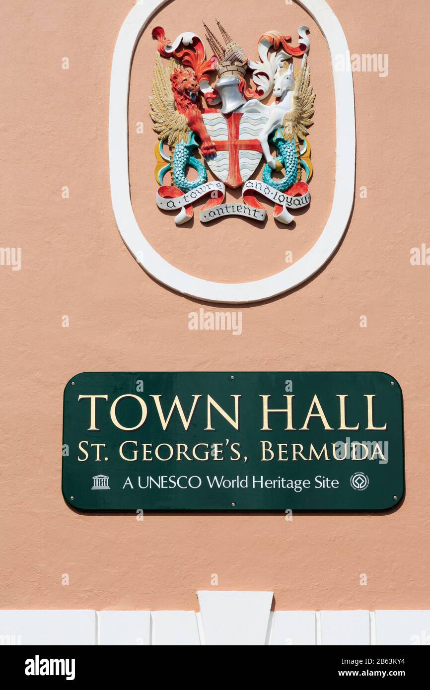 St georges town hall hi-res stock photography and images - Alamy