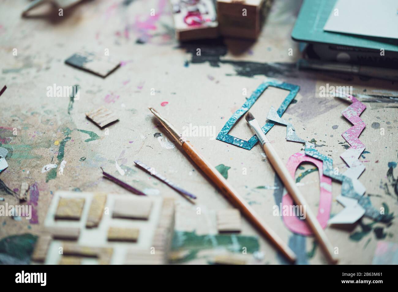 Messy Art High Resolution Stock Photography and Images - Alamy