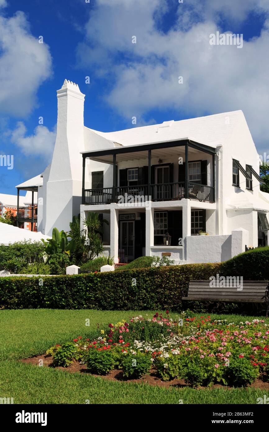 Bermuda bridge house architecture hi-res stock photography and images ...
