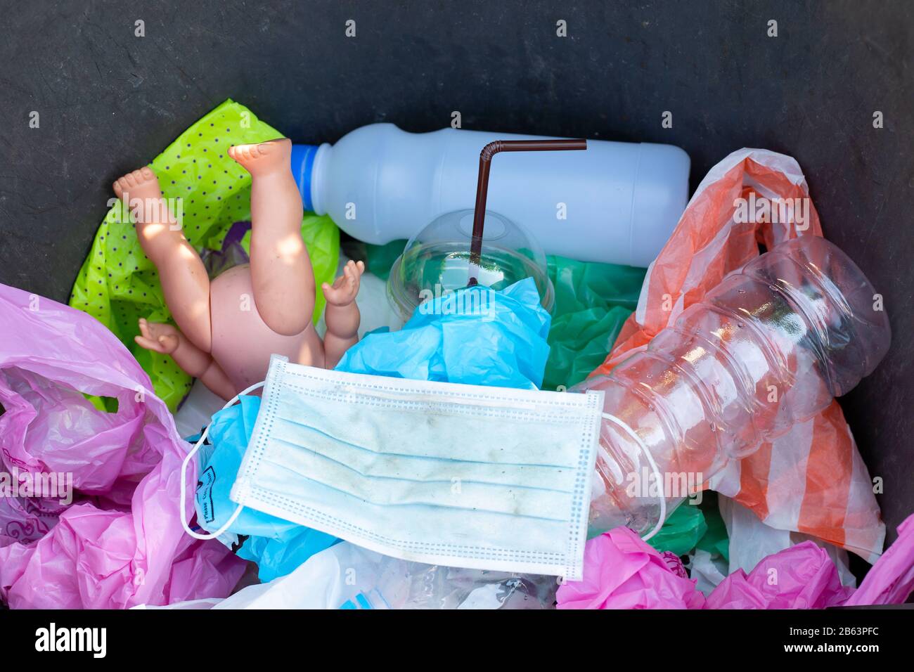 Dirty masks hi-res stock photography and images - Alamy