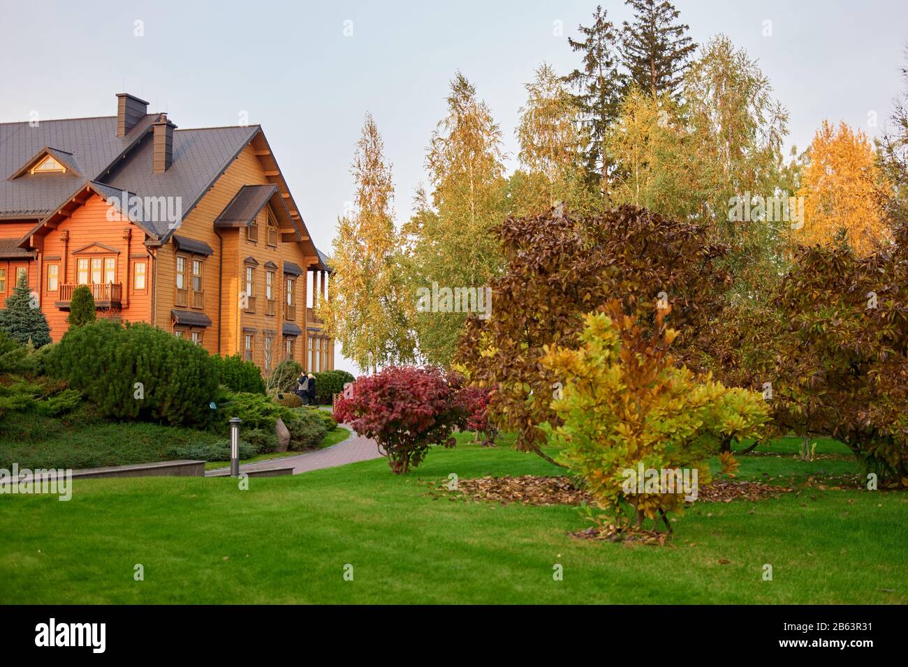 Big luxury house with huge garden Stock Photo - Alamy
