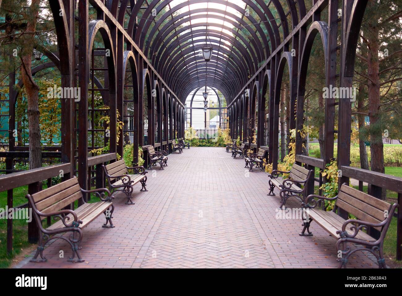 Arch archway walkway arched tunnel walkway hi-res stock photography and ...