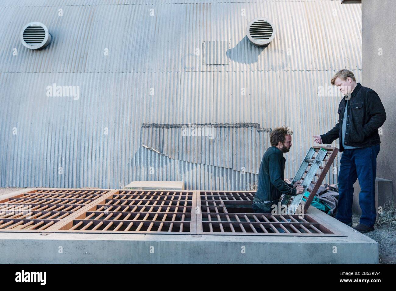 EL CAMINO: A BREAKING BAD MOVIE, from left: Aaron Paul, Jesse Plemons ...