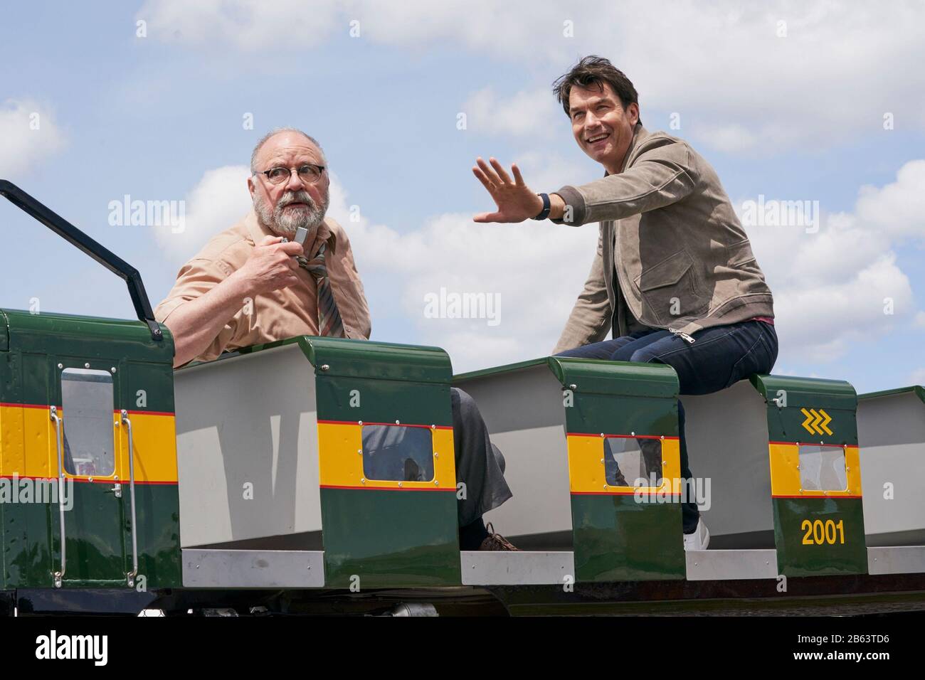CARTER, Jerry O'Connell (right), Harley Gets An Office Job , (Season 2 ...