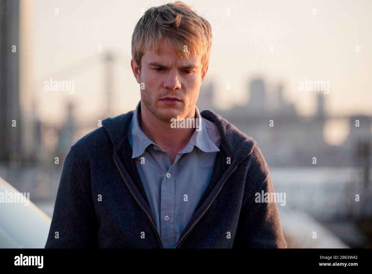 RAY DONOVAN, Graham Rogers, Bugs , (Season 7, Episode 709, aired Jan ...