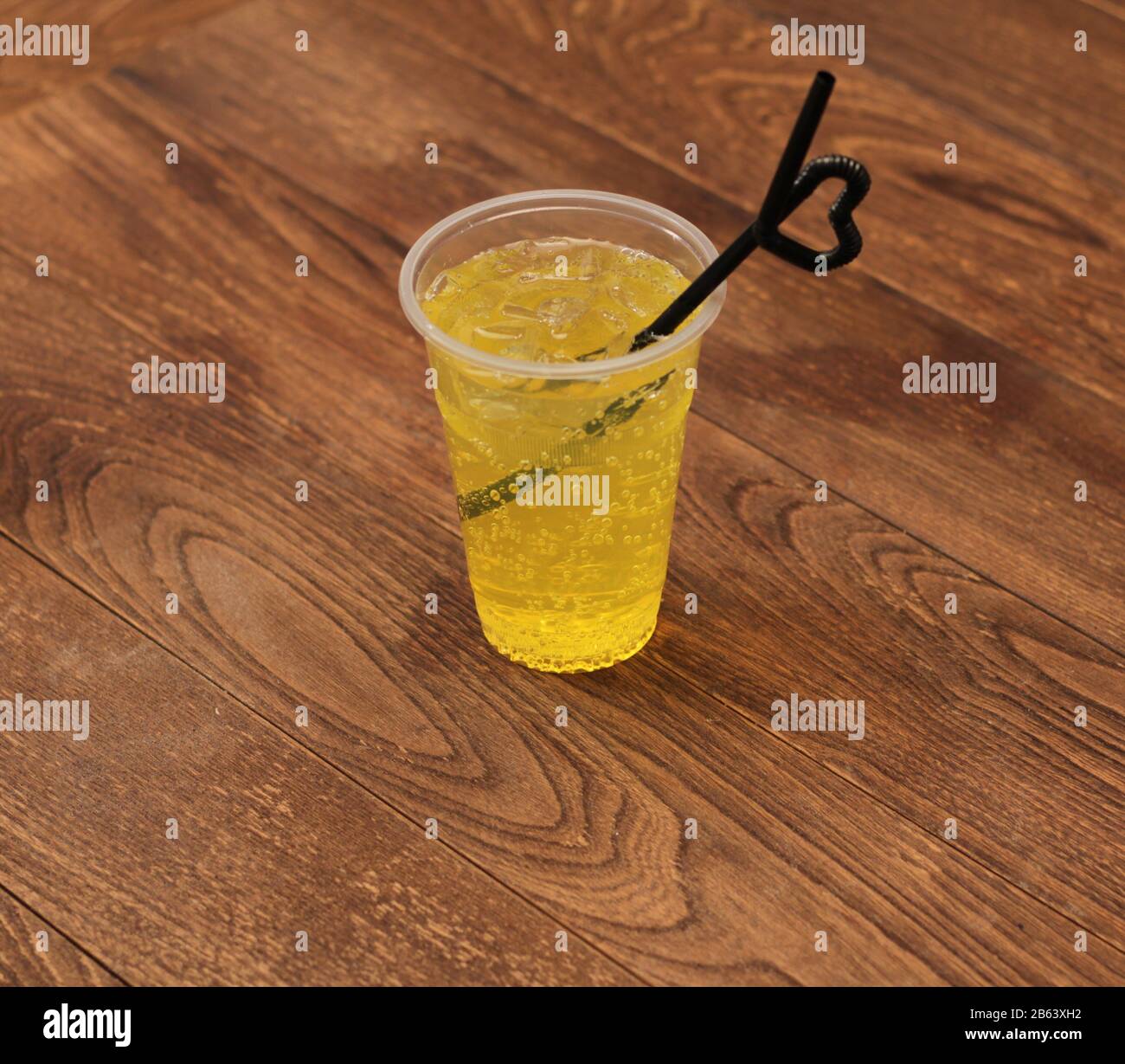 Sparkling juice drink hi-res stock photography and images - Alamy