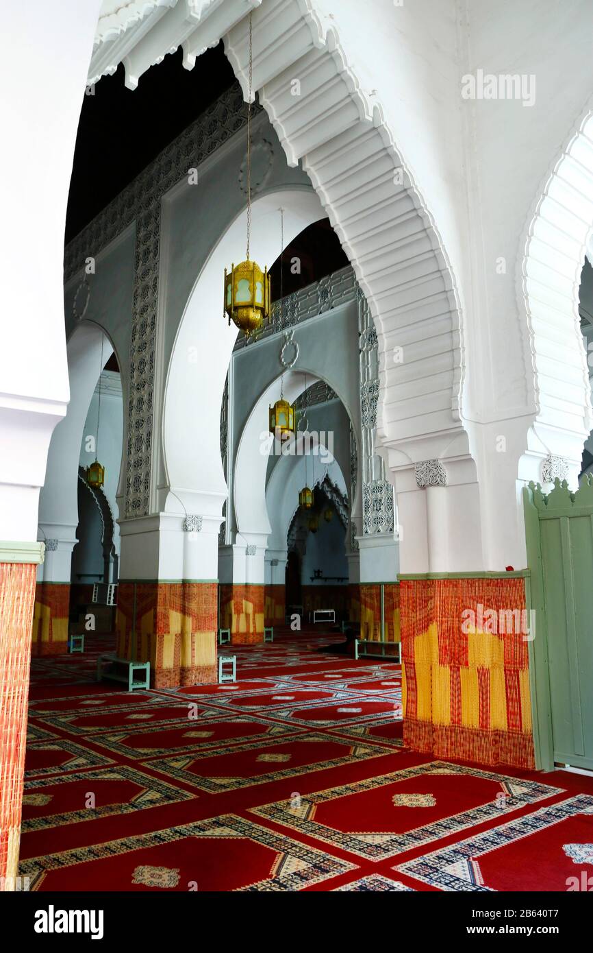 detail of architecture in moroccan mosque Stock Photo - Alamy