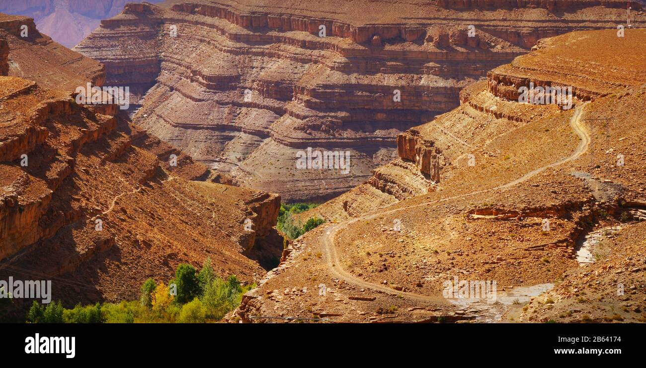 landscape of dry desert in the moroccan atlas Stock Photo - Alamy