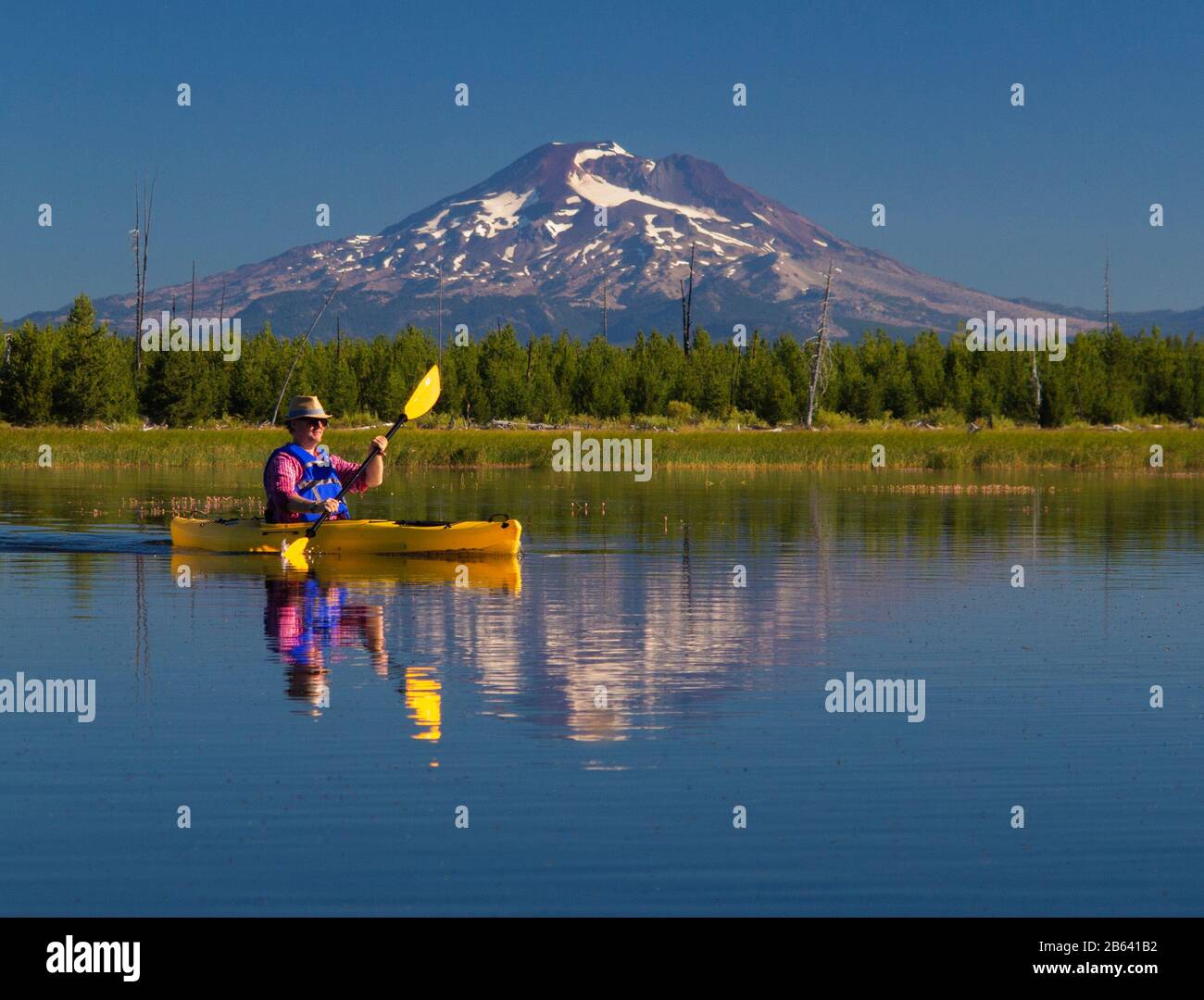 Kayaking on Crane Prairie Reservoir near La Pine, Oregon USA Stock ...