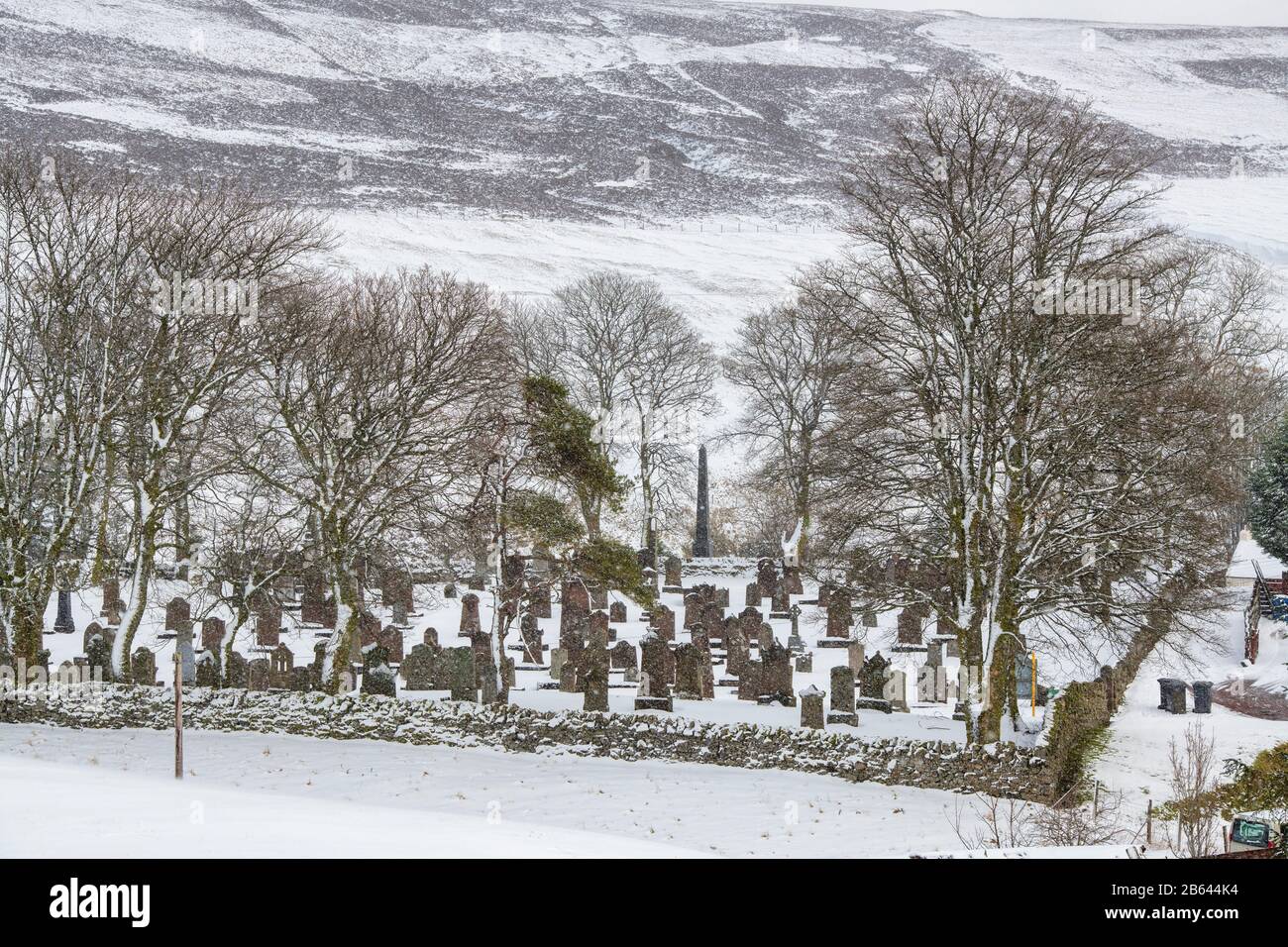 Leadhills village graveyard in the early morning snow during Storm ...