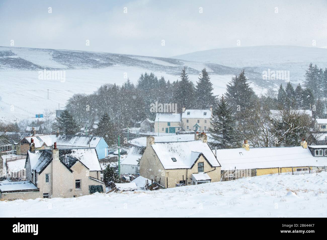 Leadhills village in the early morning snow during Storm Jorge ...