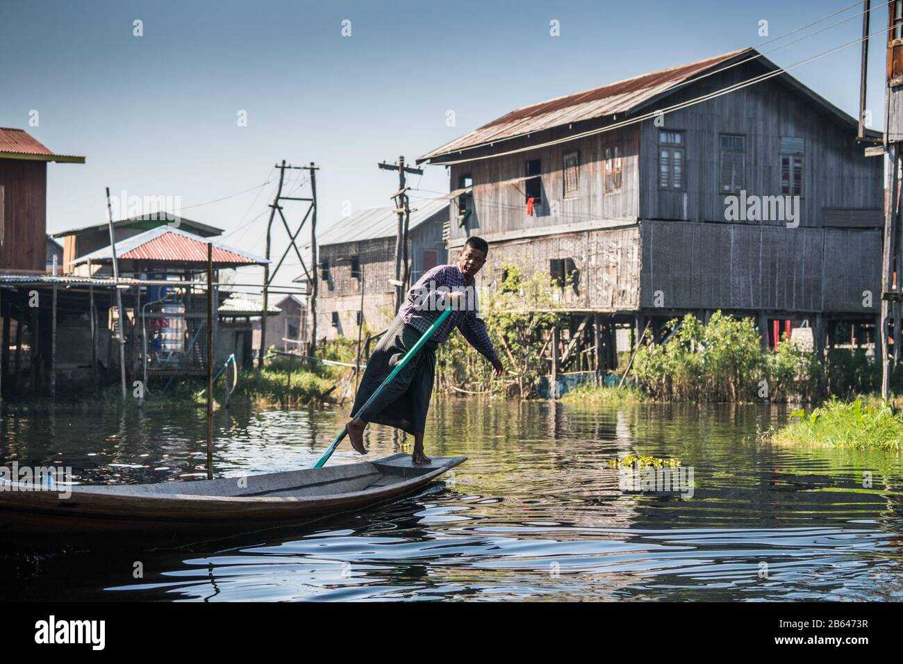 Local people from Inle lake, Myanmar, Asia Stock Photo - Alamy