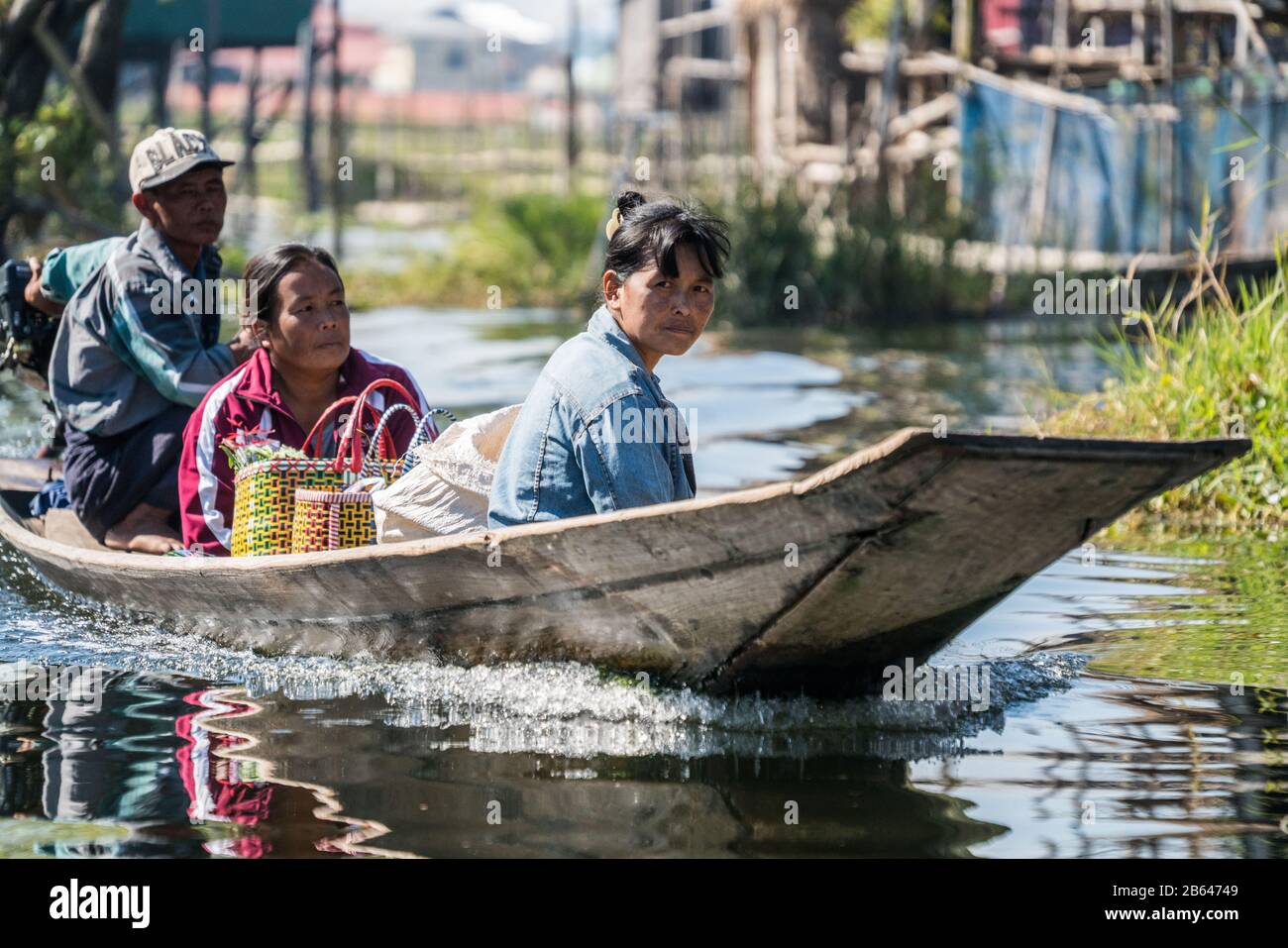 Local people from Inle lake, Myanmar, Asia Stock Photo - Alamy