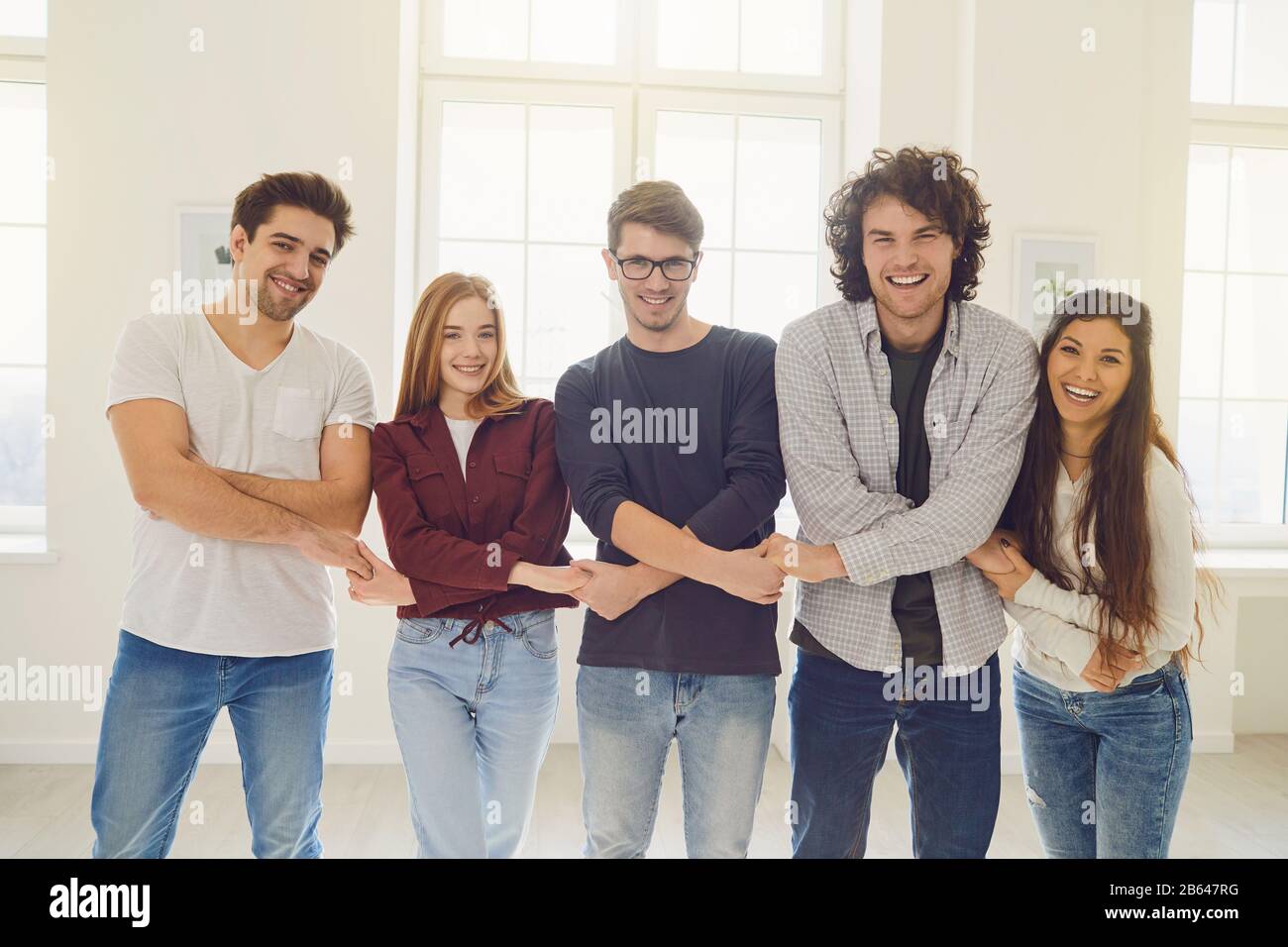 Community bonding hi-res stock photography and images - Alamy