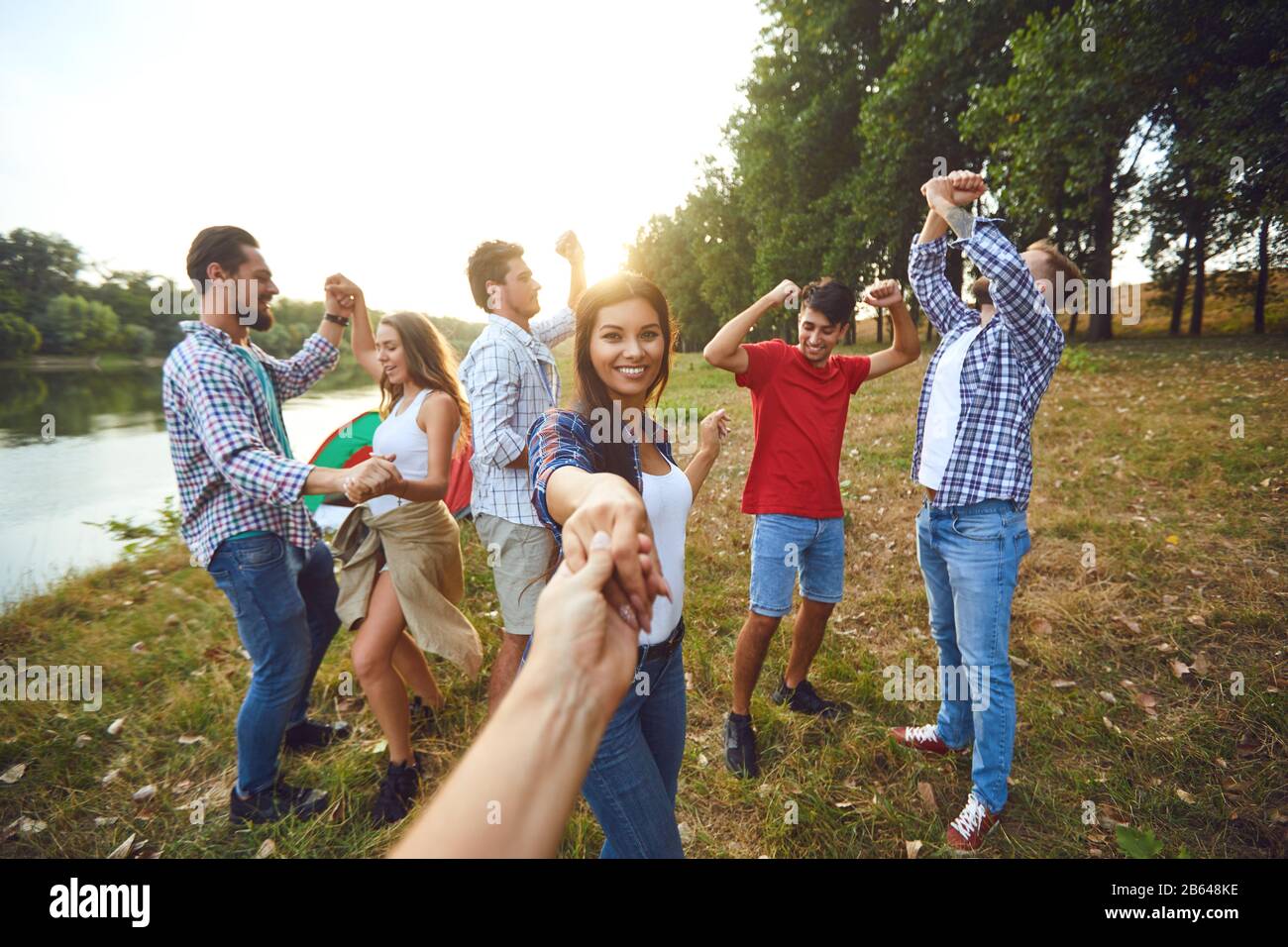Family friends picnic hi-res stock photography and images - Alamy