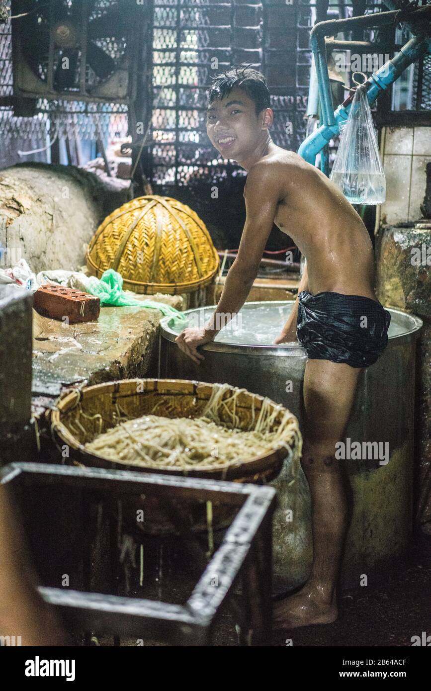 Yangon noodle hi-res stock photography and images - Alamy
