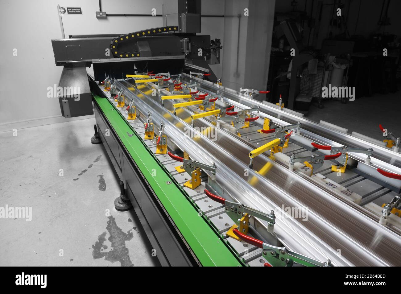 Milling machine bed hi-res stock photography and images - Alamy