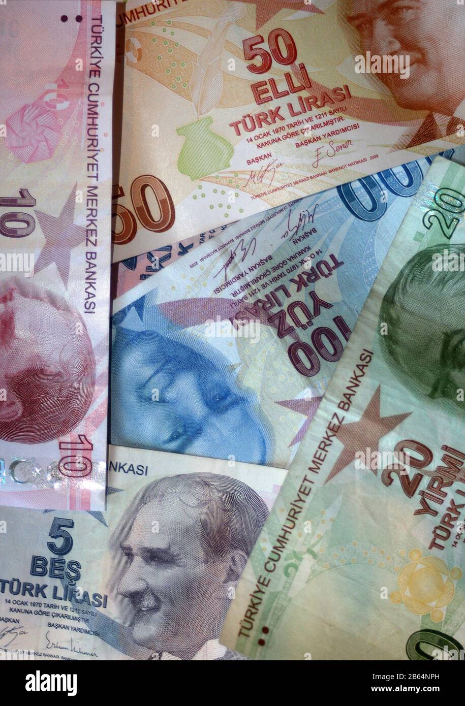 100 turkish lira hi-res stock photography and images - Alamy