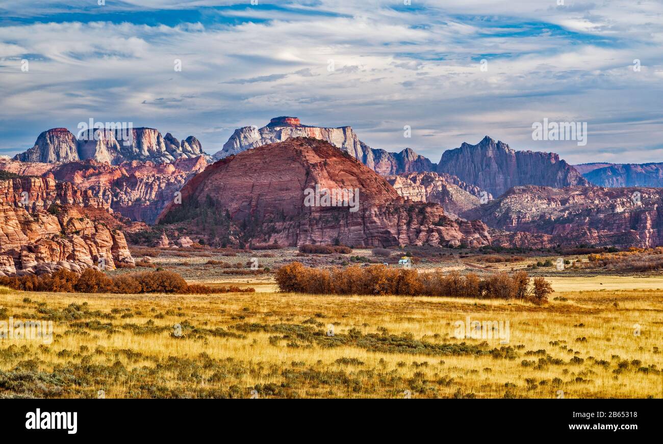 Cave Valley, Tabernacle Dome, Lower Kolob Plateau, West Temple and ...