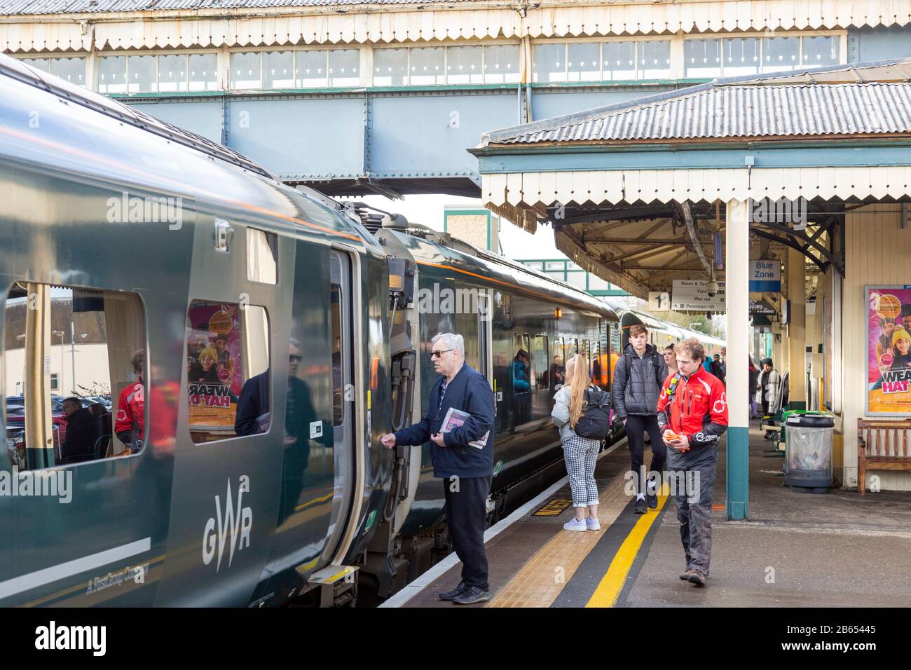 GWR Intercity Express train arriving at platform Chippenham railway ...