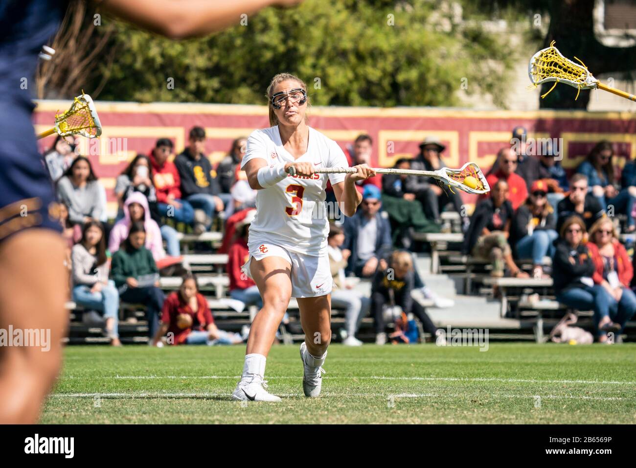 Southern California Women of Troy attacker Erin Bakes (3) takes a free ...