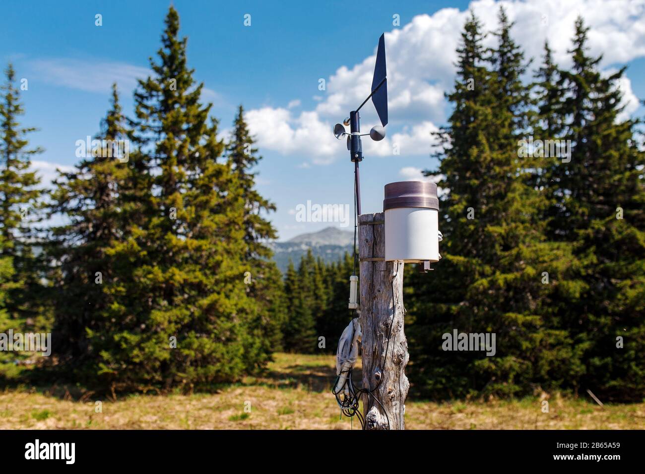 Meteorological station climate change hi-res stock photography and ...