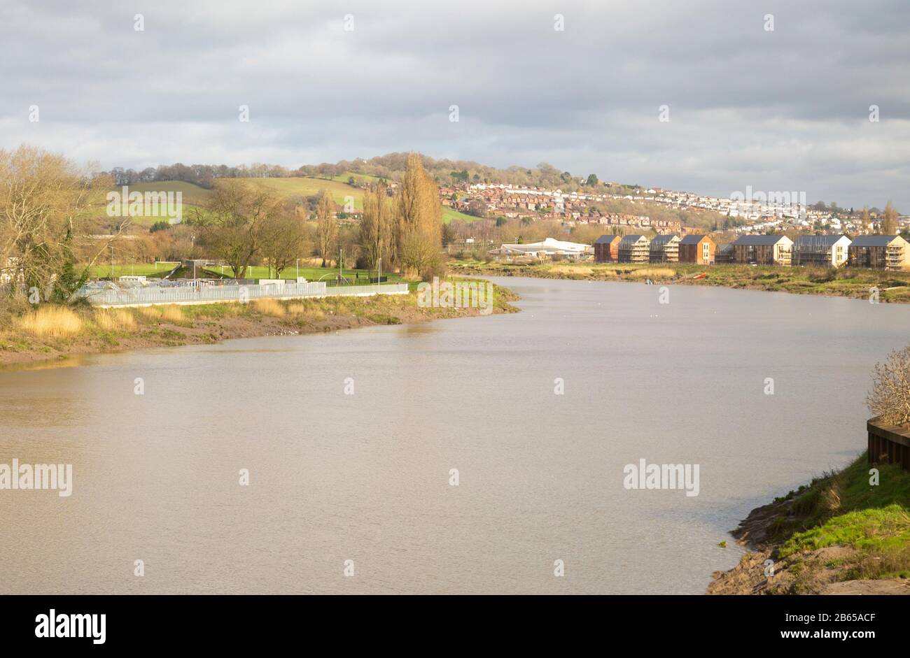River meander uk hi-res stock photography and images - Alamy