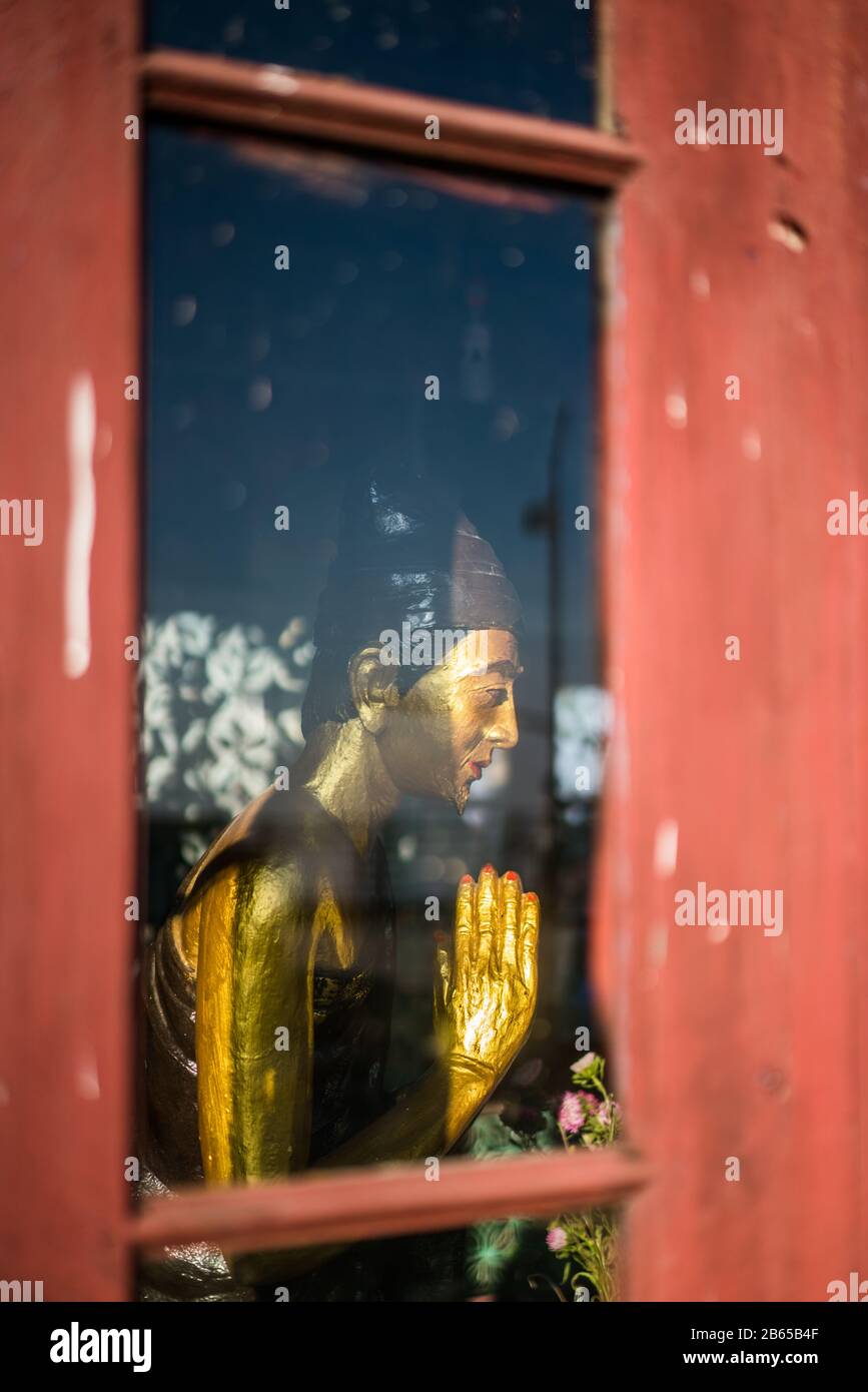 Zwe Ka Bin Pagoda, Myanmar, Asia Stock Photo - Alamy