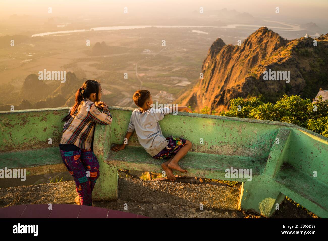 Zwe Ka Bin Pagoda, Myanmar, Asia Stock Photo - Alamy
