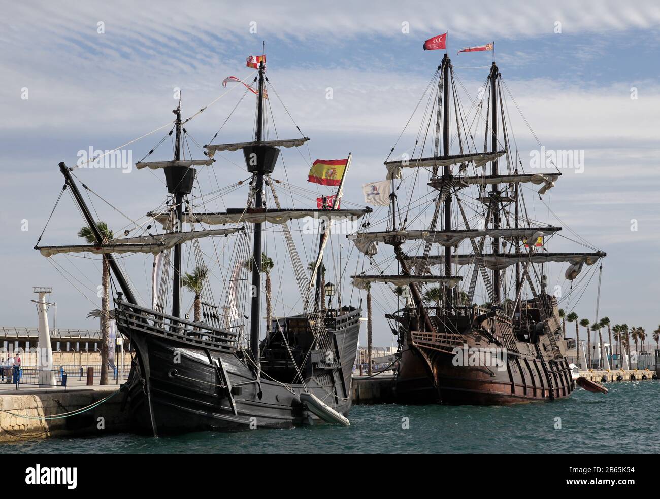 Replica of Nao Victoria and El Galeon Andalusia 16th Century Spanish ...