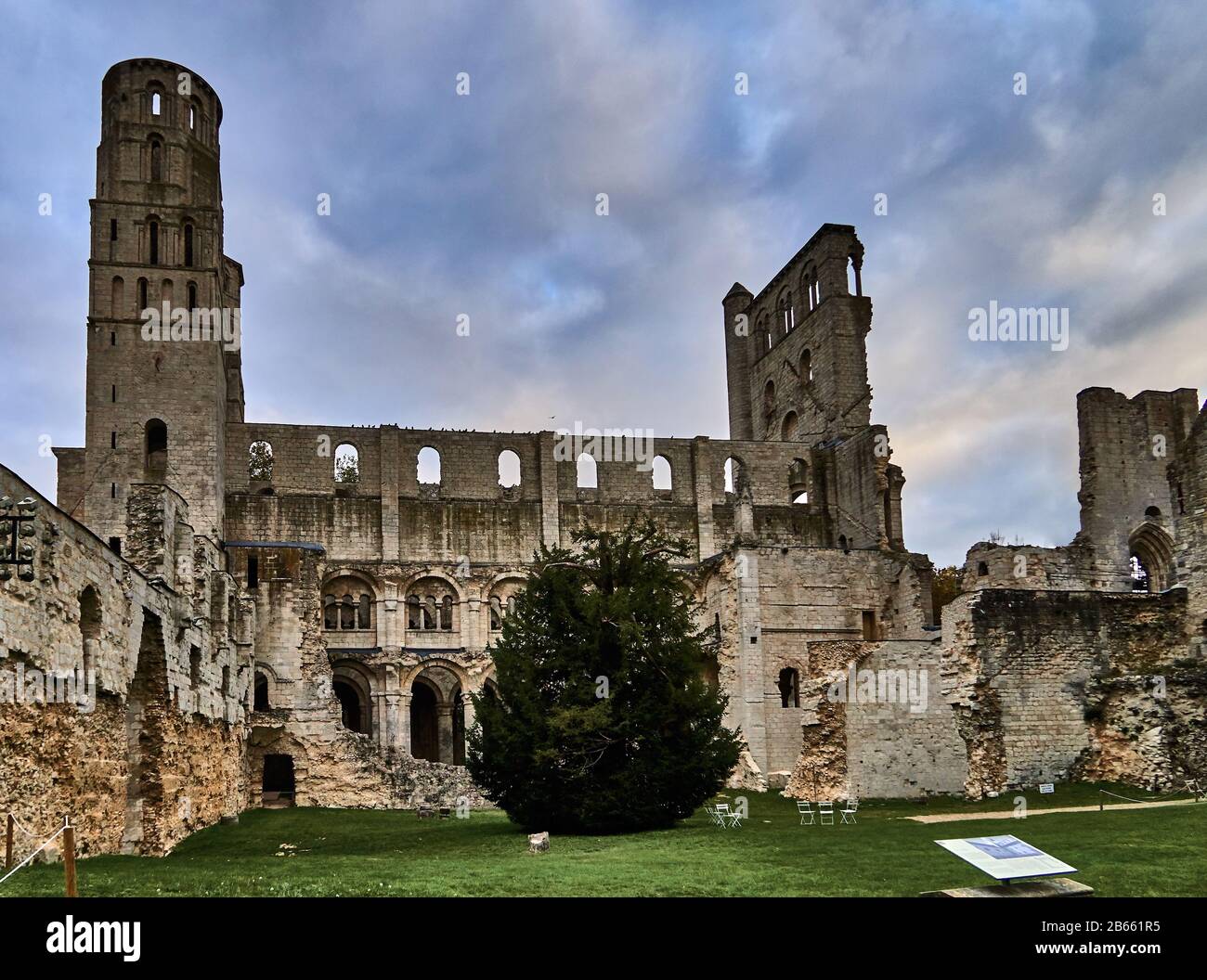 Merovingian hi-res stock photography and images - Alamy