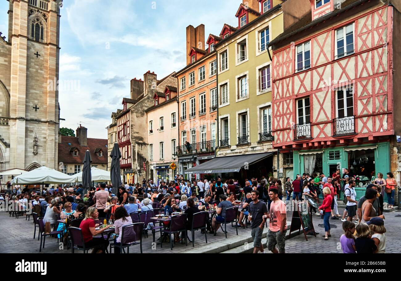 Vincent square hi-res stock photography and images - Alamy