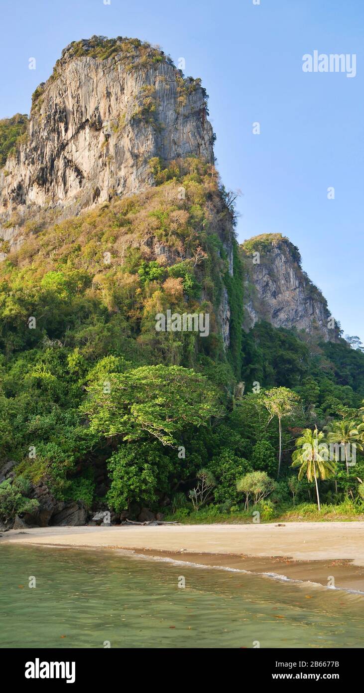 Tropical Beach, Tiger Cave, in Koh Mook, Andaman Sea, Thailand Stock ...