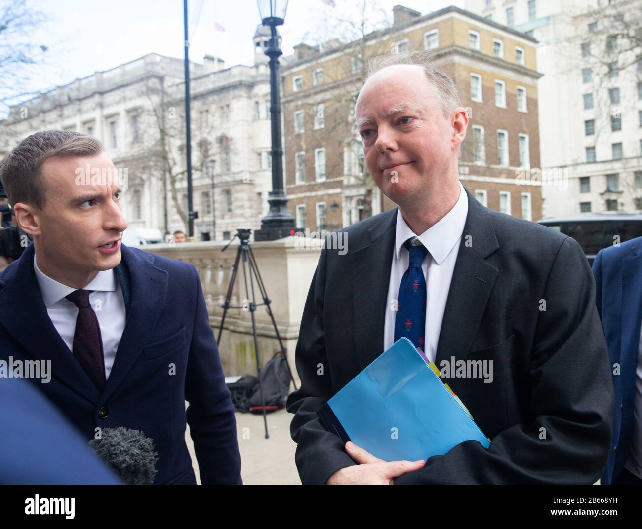Professor chris whitty hi-res stock photography and images - Alamy