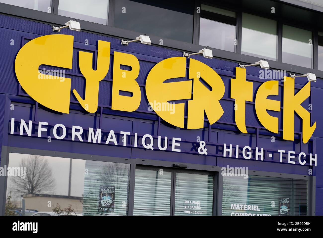 Bordeaux , Aquitaine / France - 09 23 2019 : cybertek Logo shop on ...