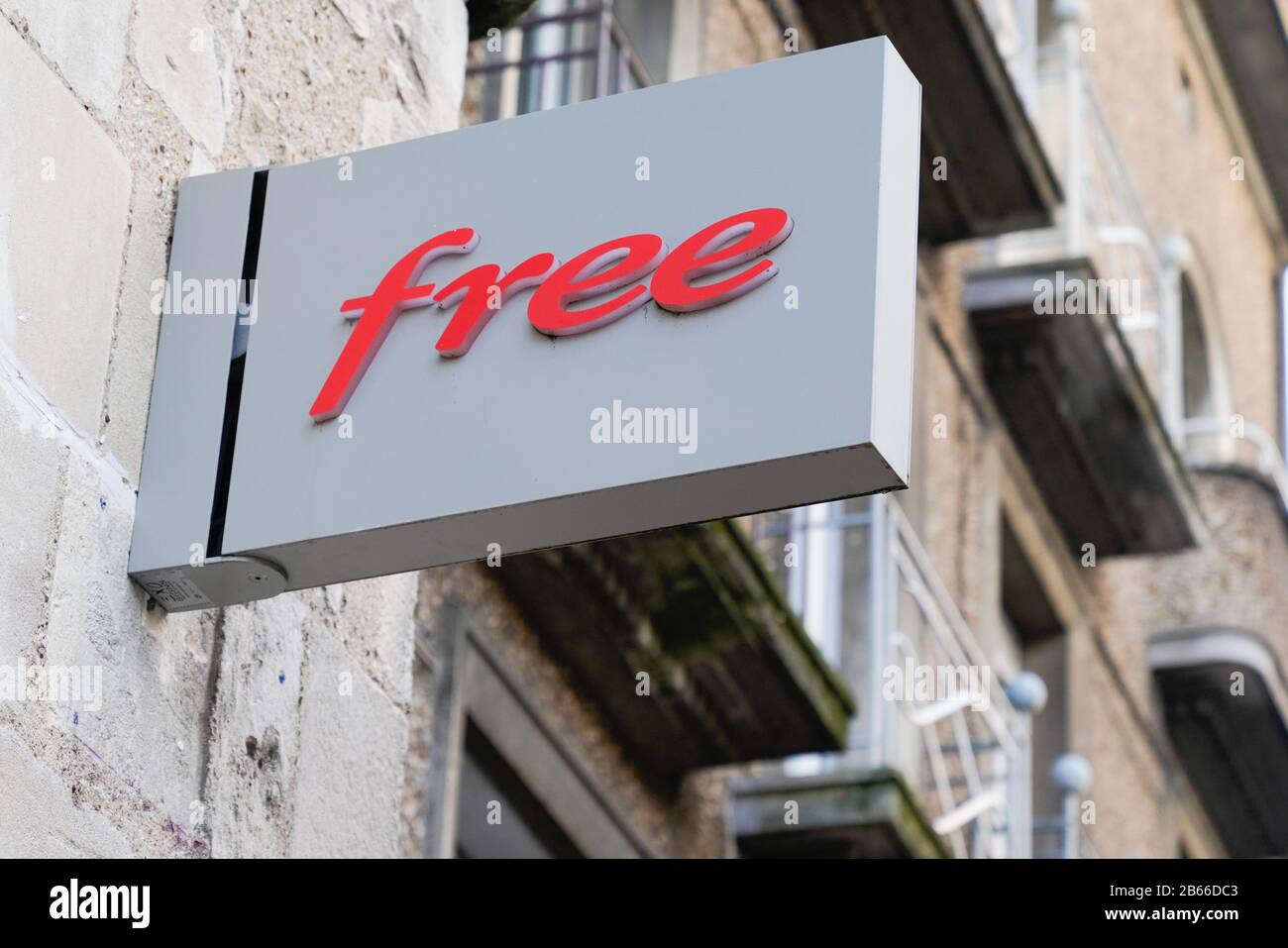 French multinational telecommunications hi-res stock photography and ...