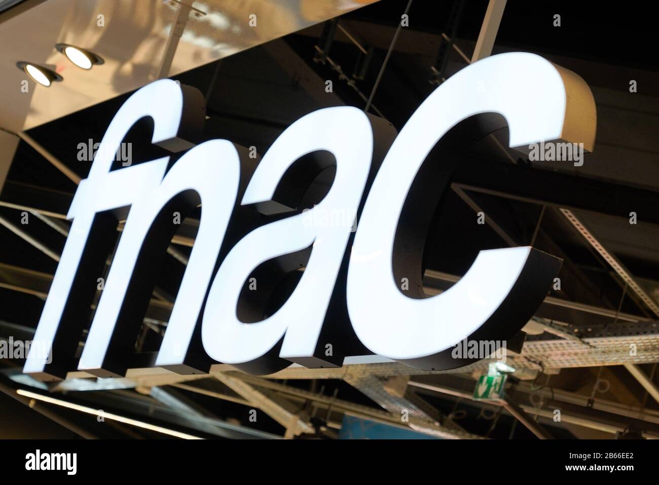 Bordeaux , Aquitaine / France - 09 23 2019 : Fnac Logo sign shop on ...