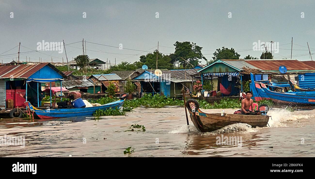Tonle sap river cambodia fish hi-res stock photography and images - Alamy
